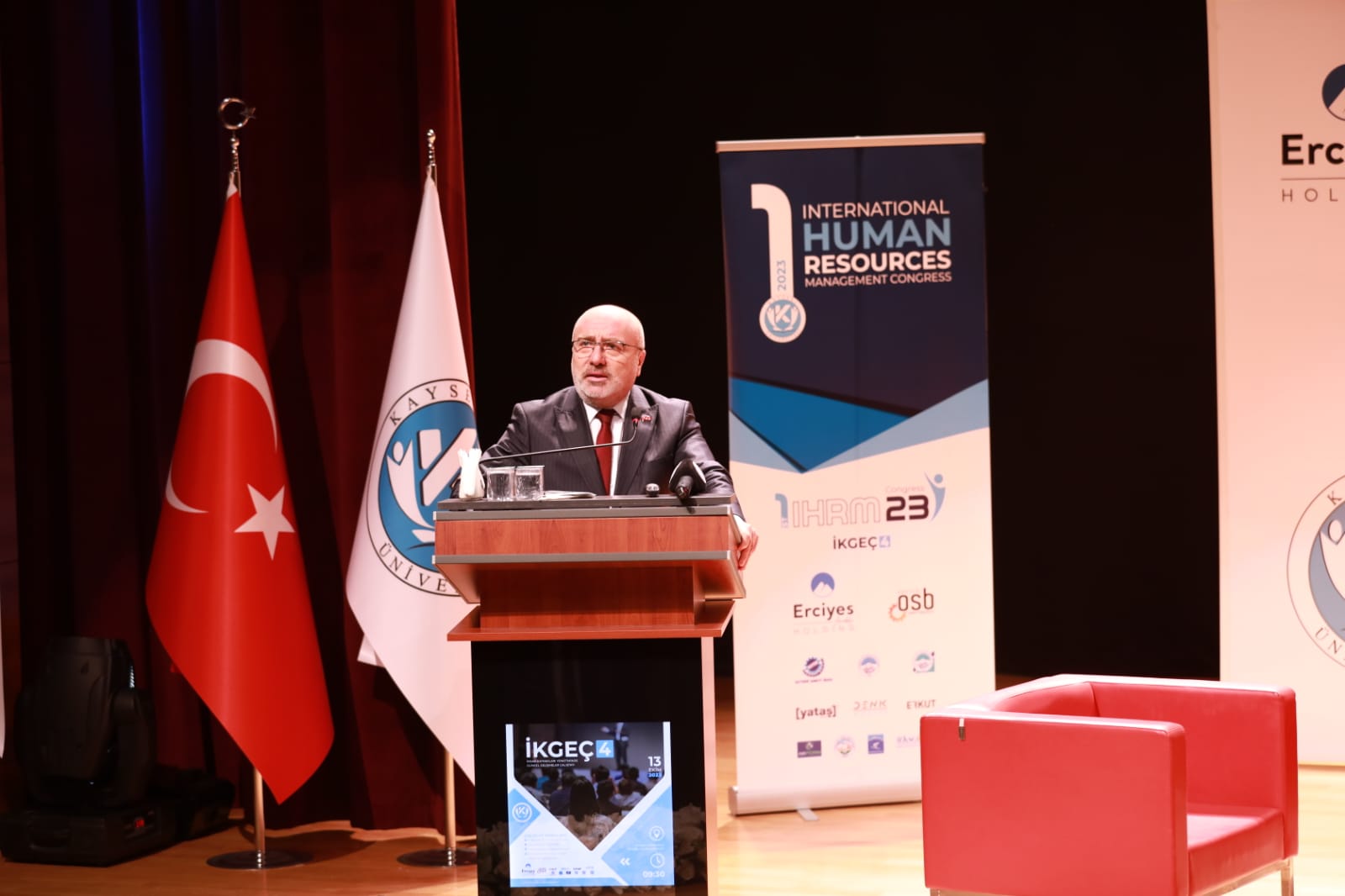 1. ULUSLARARASI İNSAN KAYNAKLARI YÖNETİMİ KONGRESİ ve İKGEÇ 4 İNSAN KA